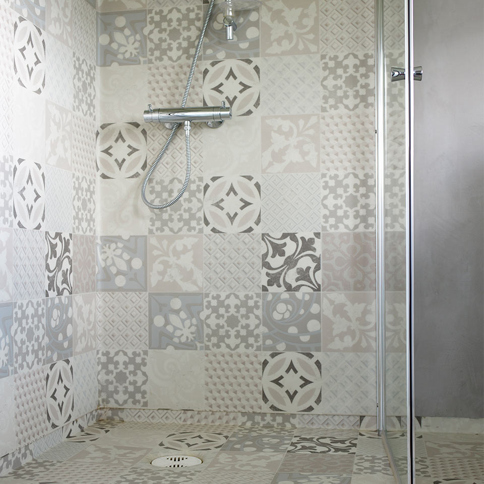 Gulv til bad - Badegulv inspirasjon | Fargerike