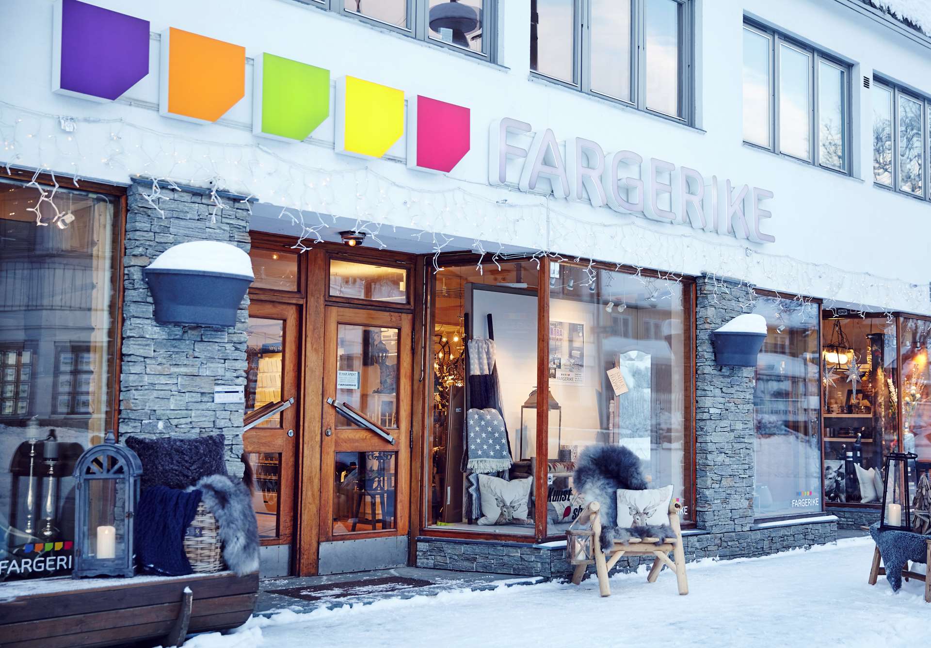 Fargehandel - Valdres - Malingsbutikk | Fargerike