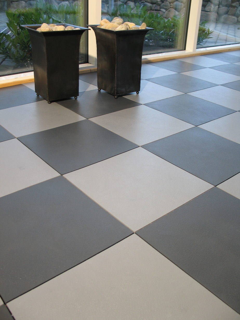 Bergo Elite Stone Grey utegulv | Fargerike